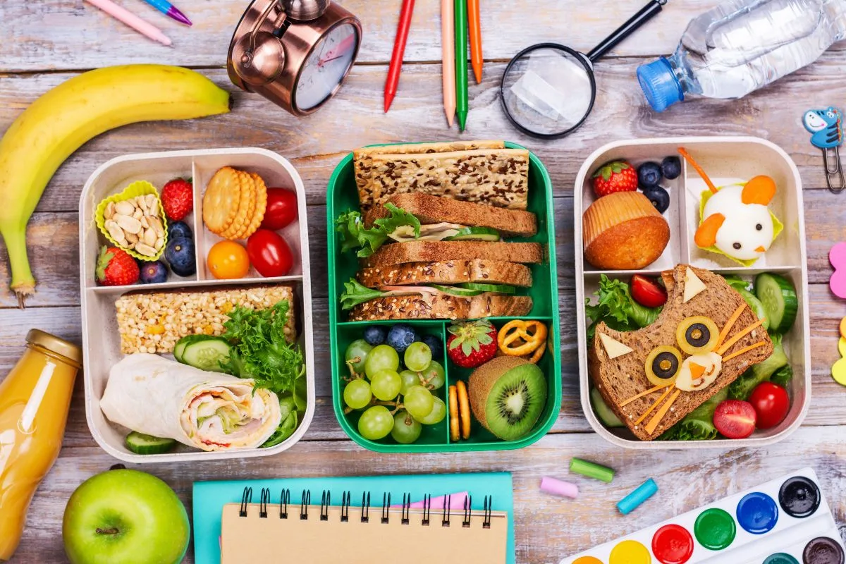 Como fazer lancheira saudável? Veja bons alimentos para o lanche escolar Como fazer lancheira saudável? Veja bons alimentos para o lanche escolar