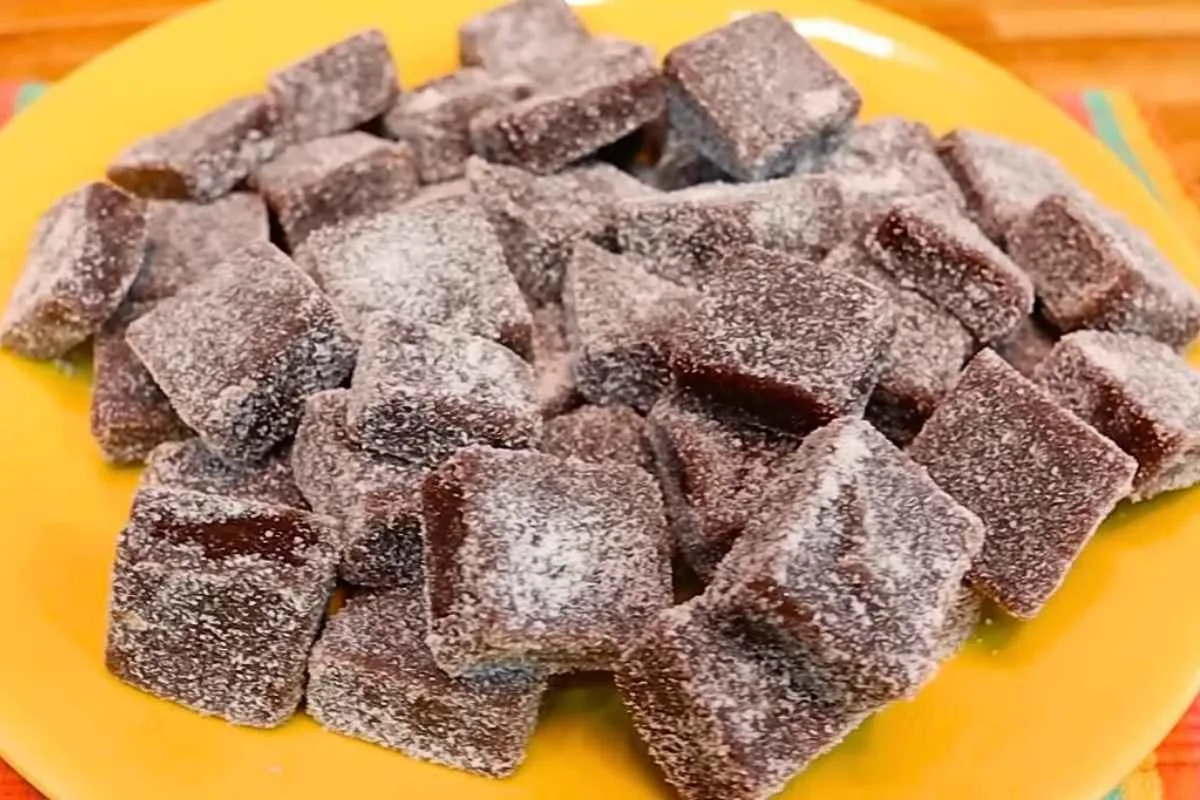 Aprenda a Fazer Bananinha - Doce de Banana Caseiro de Corte